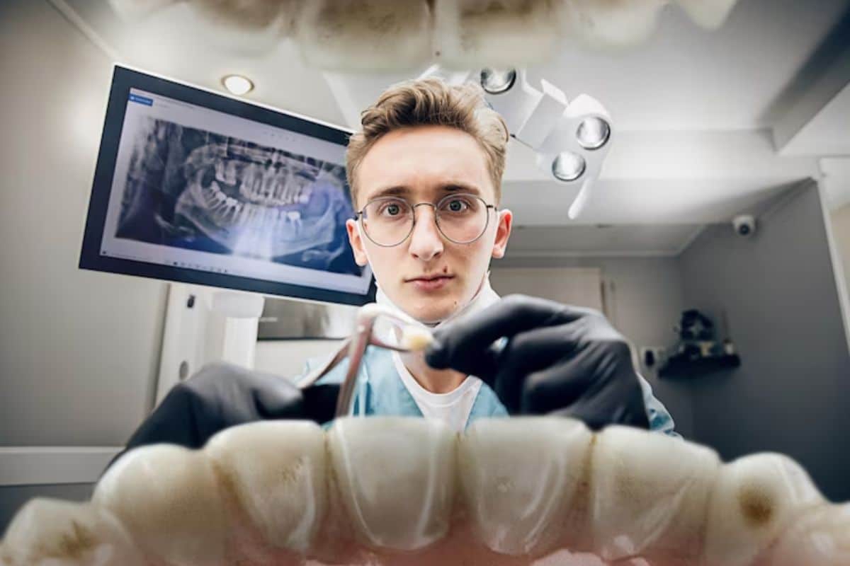 Can a Damaged Dental Implant Be Repaired?